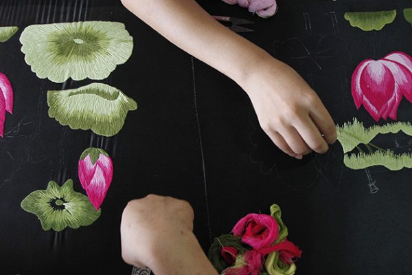 Top 10 Asian Gifts and Souvenirs - Shore Excursions Asia